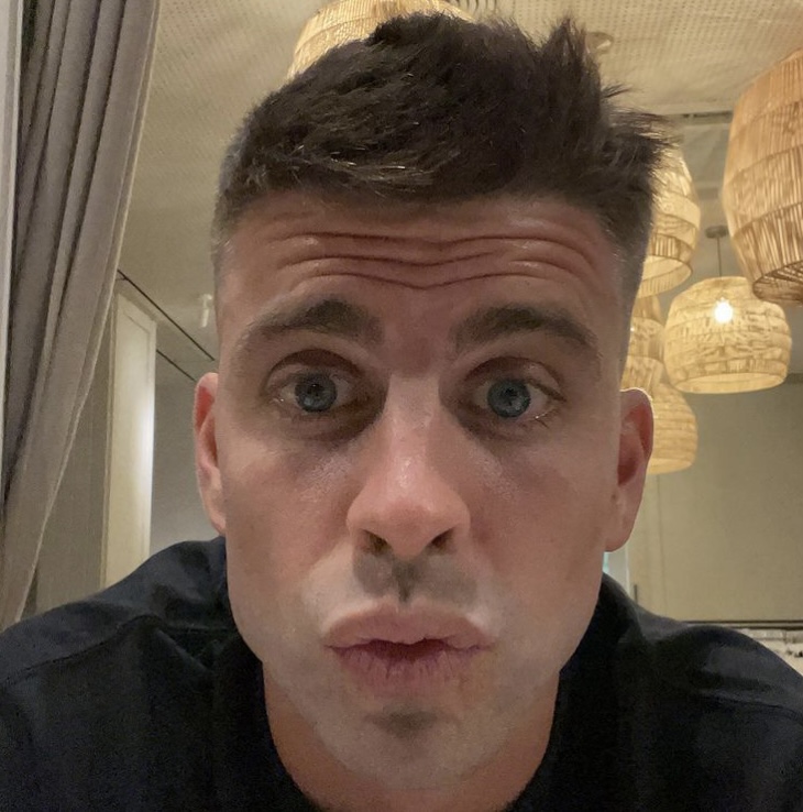 Gerard Piqué se quita la barba y las redes enloquecen | Con Acento