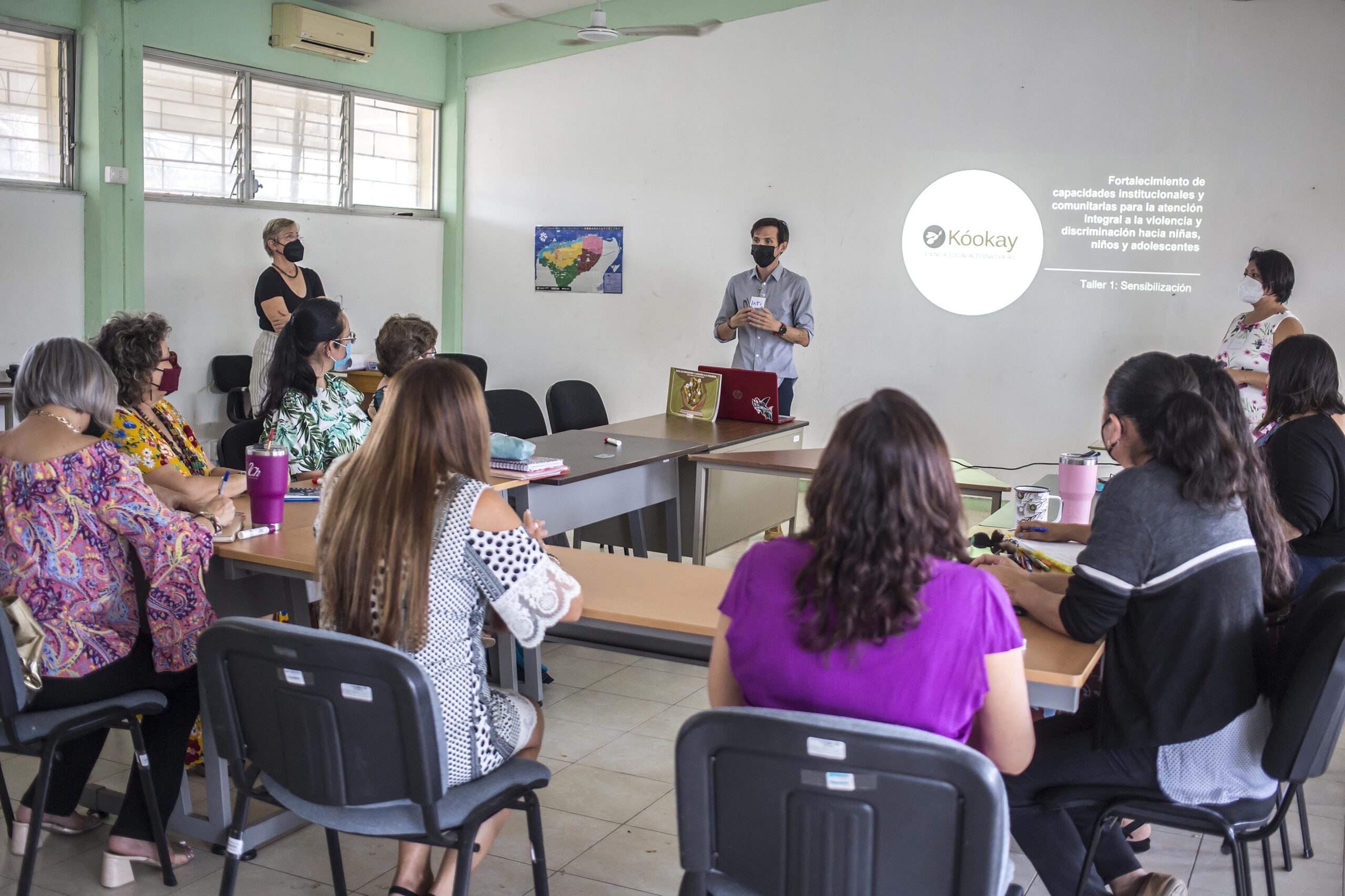 Docentes, clave para la atención de violencia a estudiantes con ...
