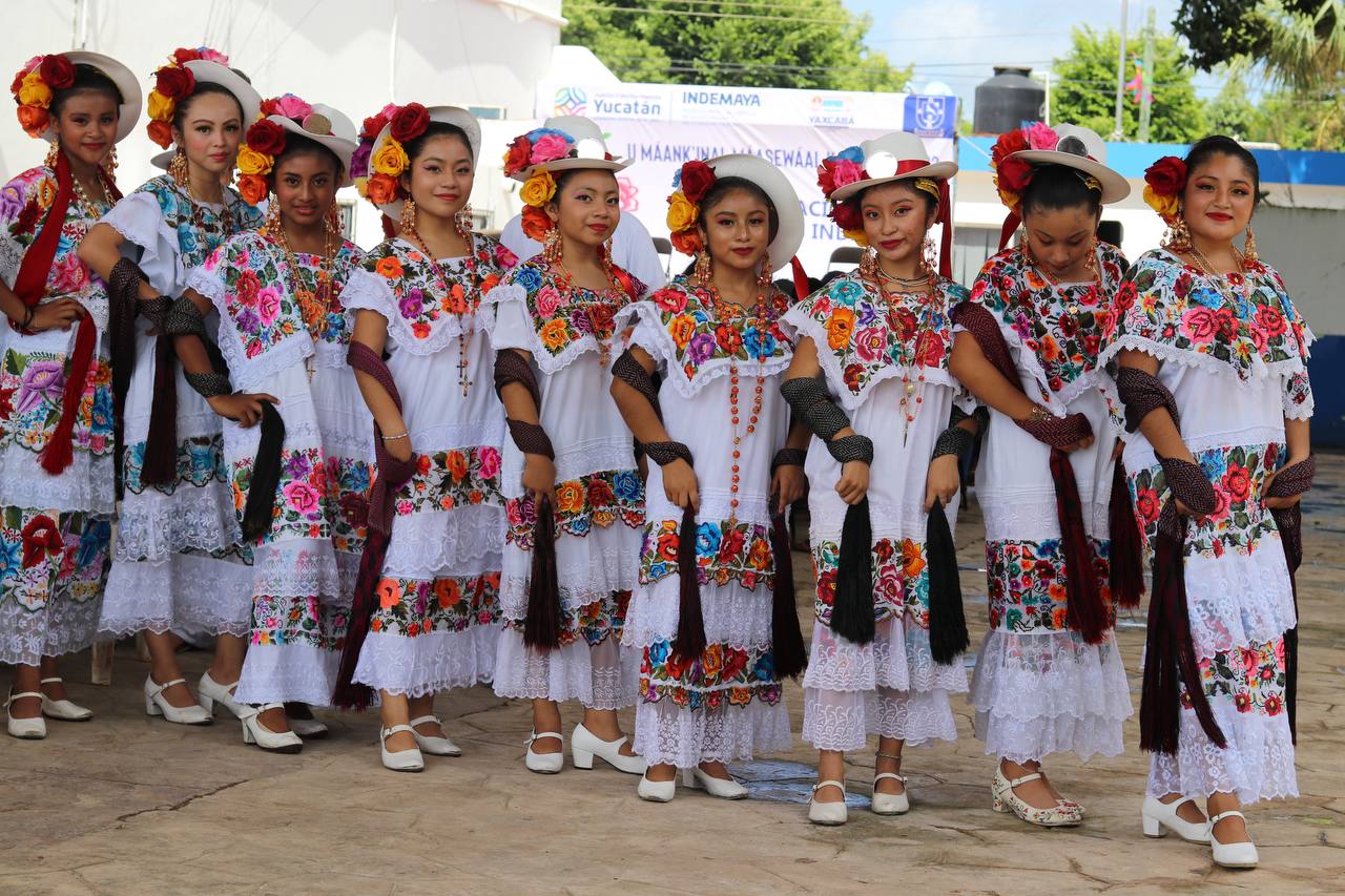Reconocen a quienes promueven cultura, tradiciones y gastronomía mayas ...
