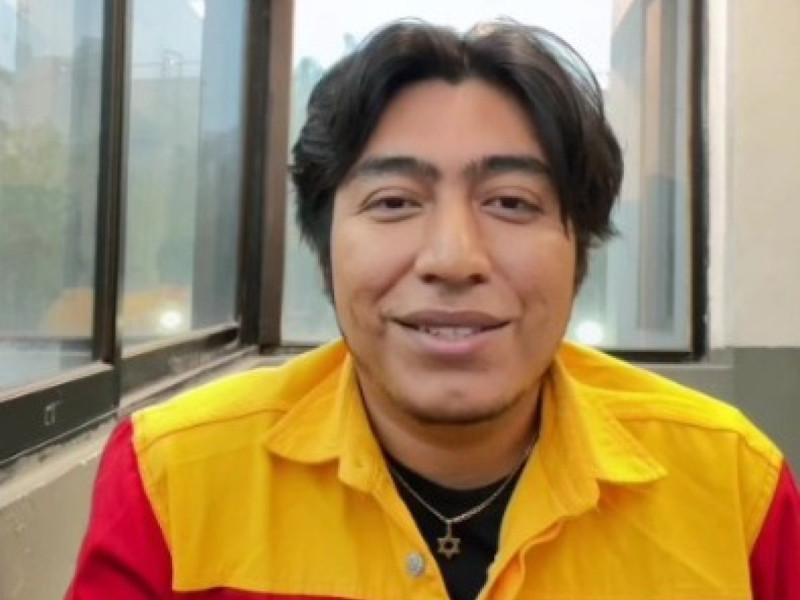 Renunci A Su Sueldo De 60 Mil Pesos Por Trabajar En Gasolinera VIDEO Renunci A Su Sueldo De 60 Mil Pesos Por Trabajar En Gasolinera VIDEO