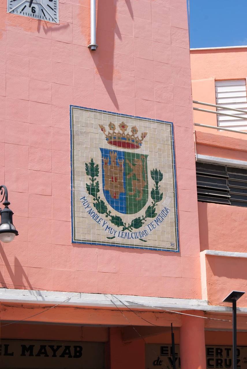 Escudo de Mérida cumple 405 años | Con Acento