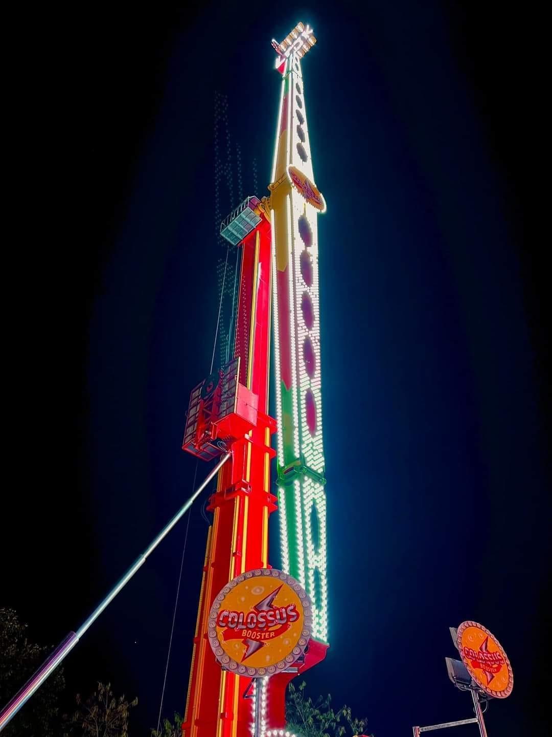 Colossus Booster: 55 metros de altura a 120 km/h en Xmatkuil | Con Acento